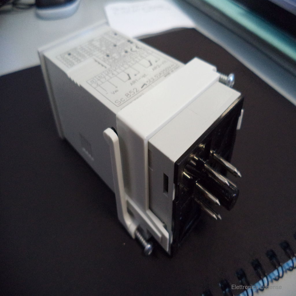 Elettronica Lucense CDC-ELETTROMECCANICA TP404 TIMER DIGITAL FOUR FIGURES